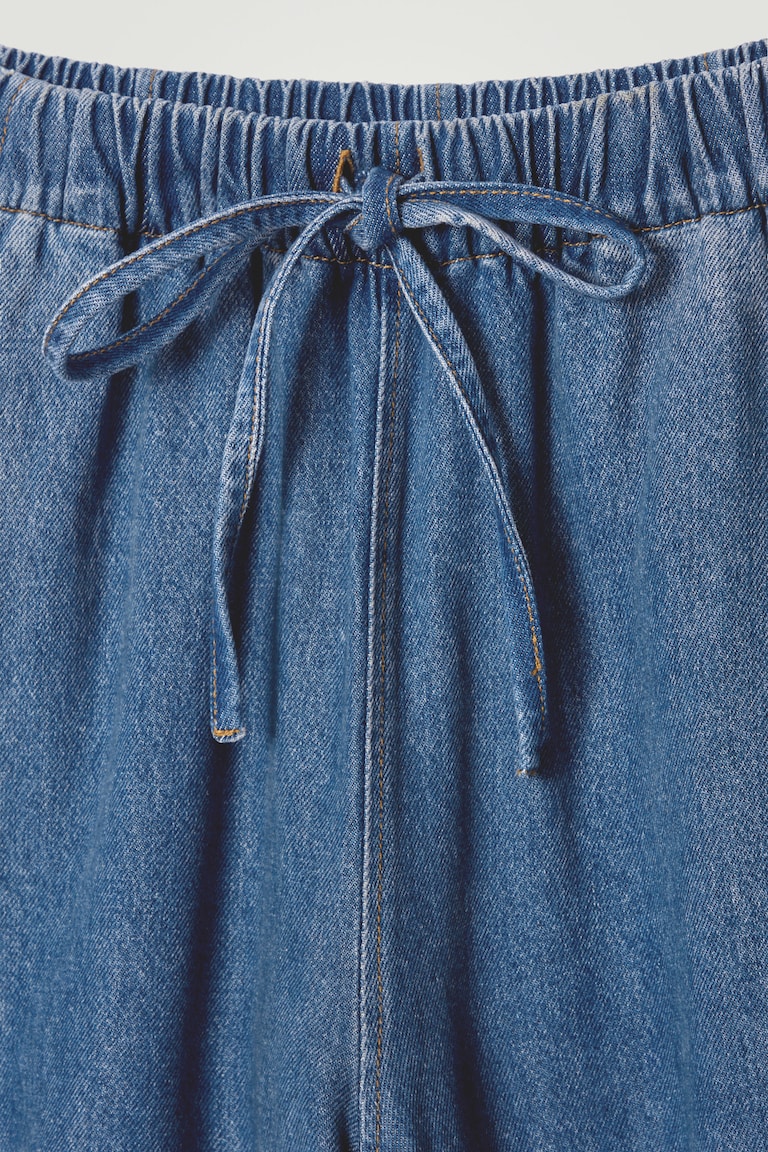 BARREL-LEG DENIM DRAWSTRING PANTS - BLUE | COS