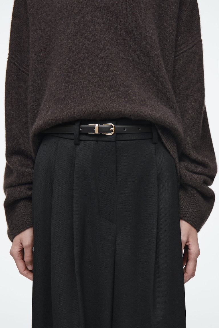 REVERSIBLE SLIM LEATHER BELT - DARK BROWN / TAN | COS