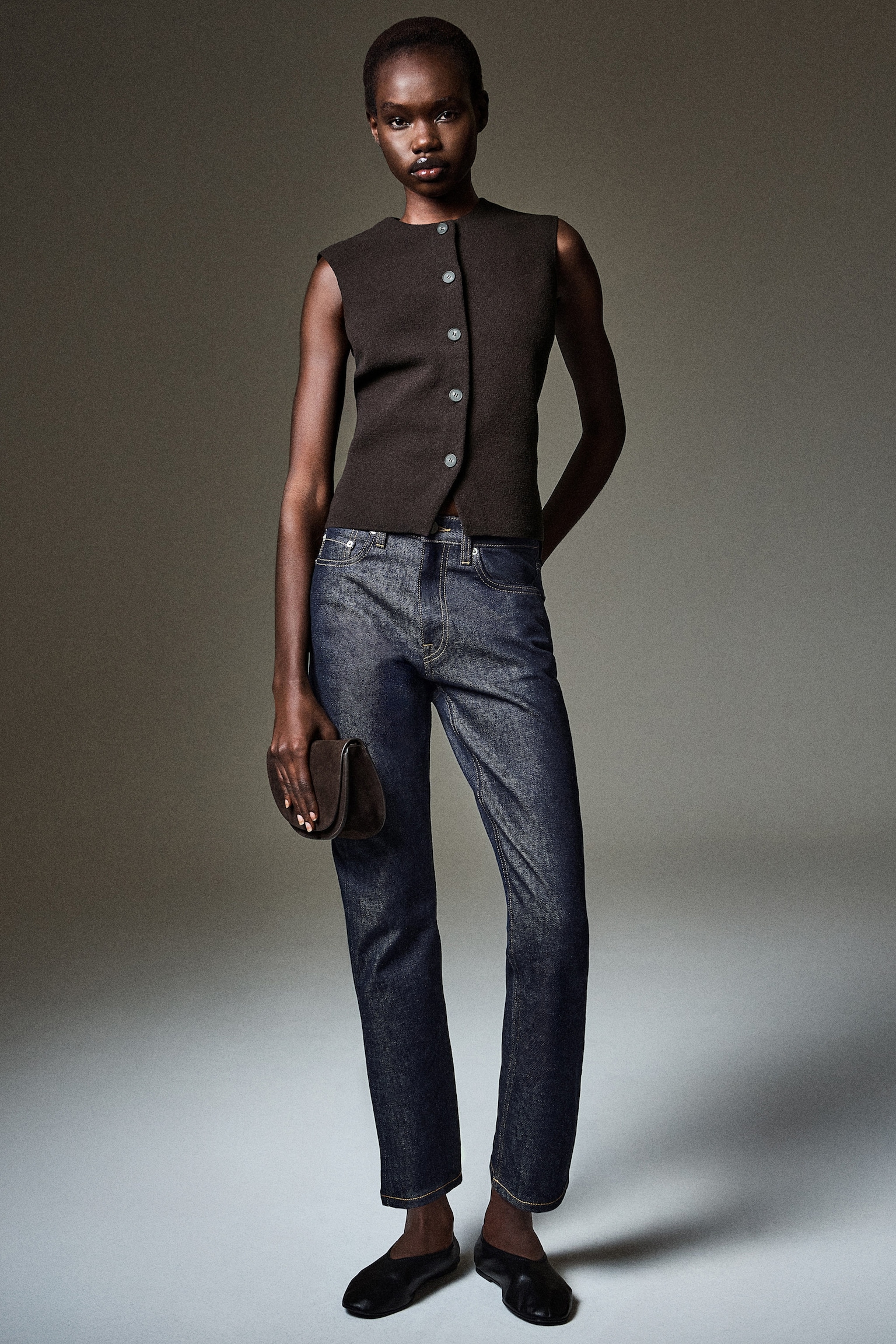 KNITTED COTTON VEST - DARK BROWN | COS