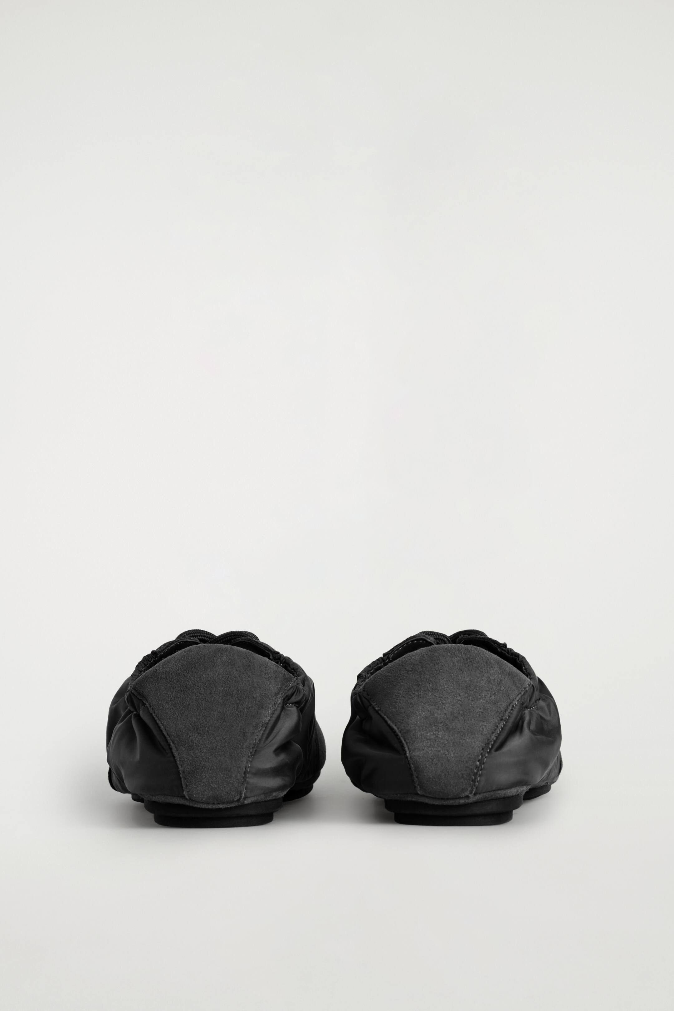 PANTOFI DE BALET DIN PIELE ÎNTOARSĂ ȘI NAILON - NEGRU - FEMEI | H&M RO