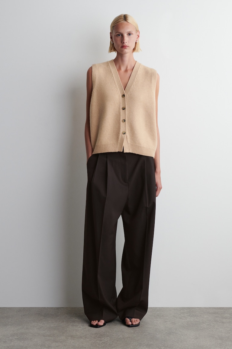 KNITTED CASHMERE-BLEND TANK - BEIGE | COS US