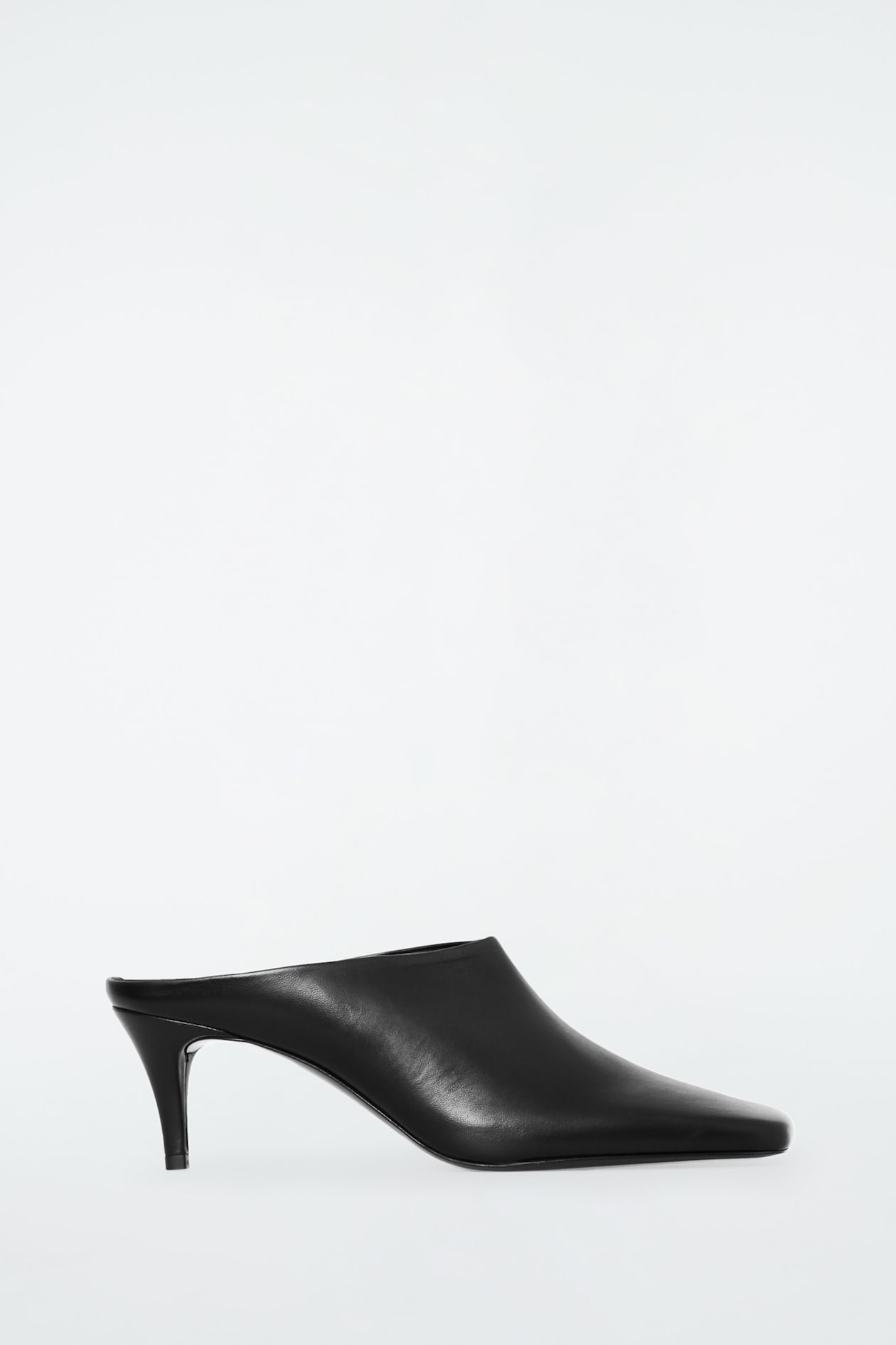 SQUARE-TOE LEATHER MULES - BLACK | COS