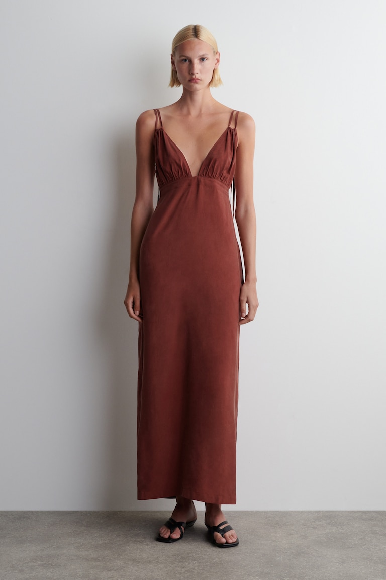 GATHERED V-NECK MAXI DRESS - DARK RED | COS