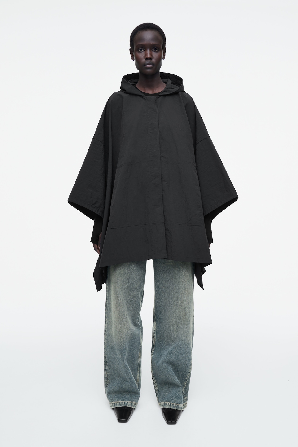 HOODED TRENCH COAT CAPE - BLACK | COS