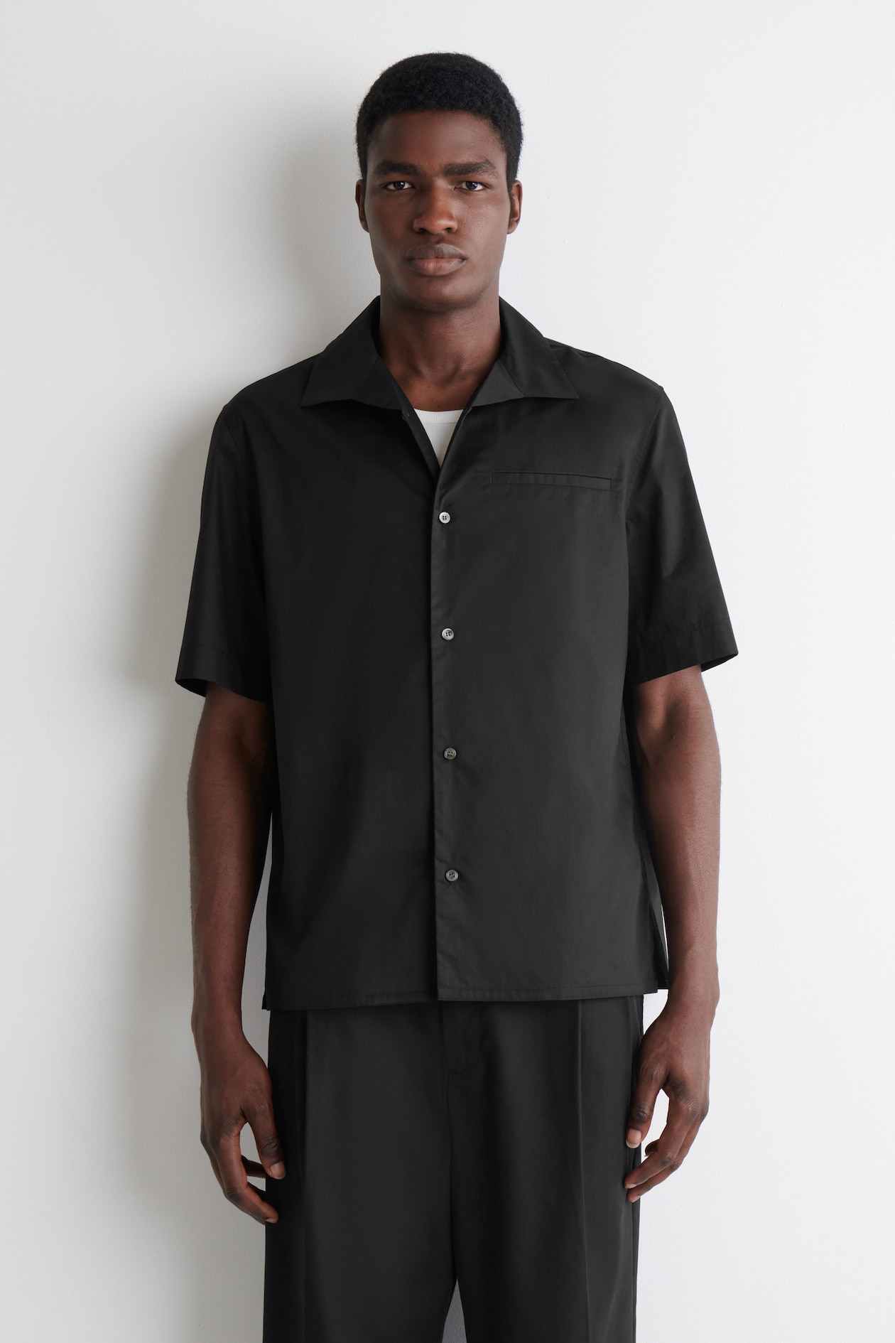 PIMA COTTON RESORT SHIRT - BLACK | COS