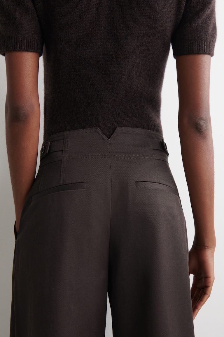 CROPPED COTTON BALLOON PANTS - DARK BROWN | COS US