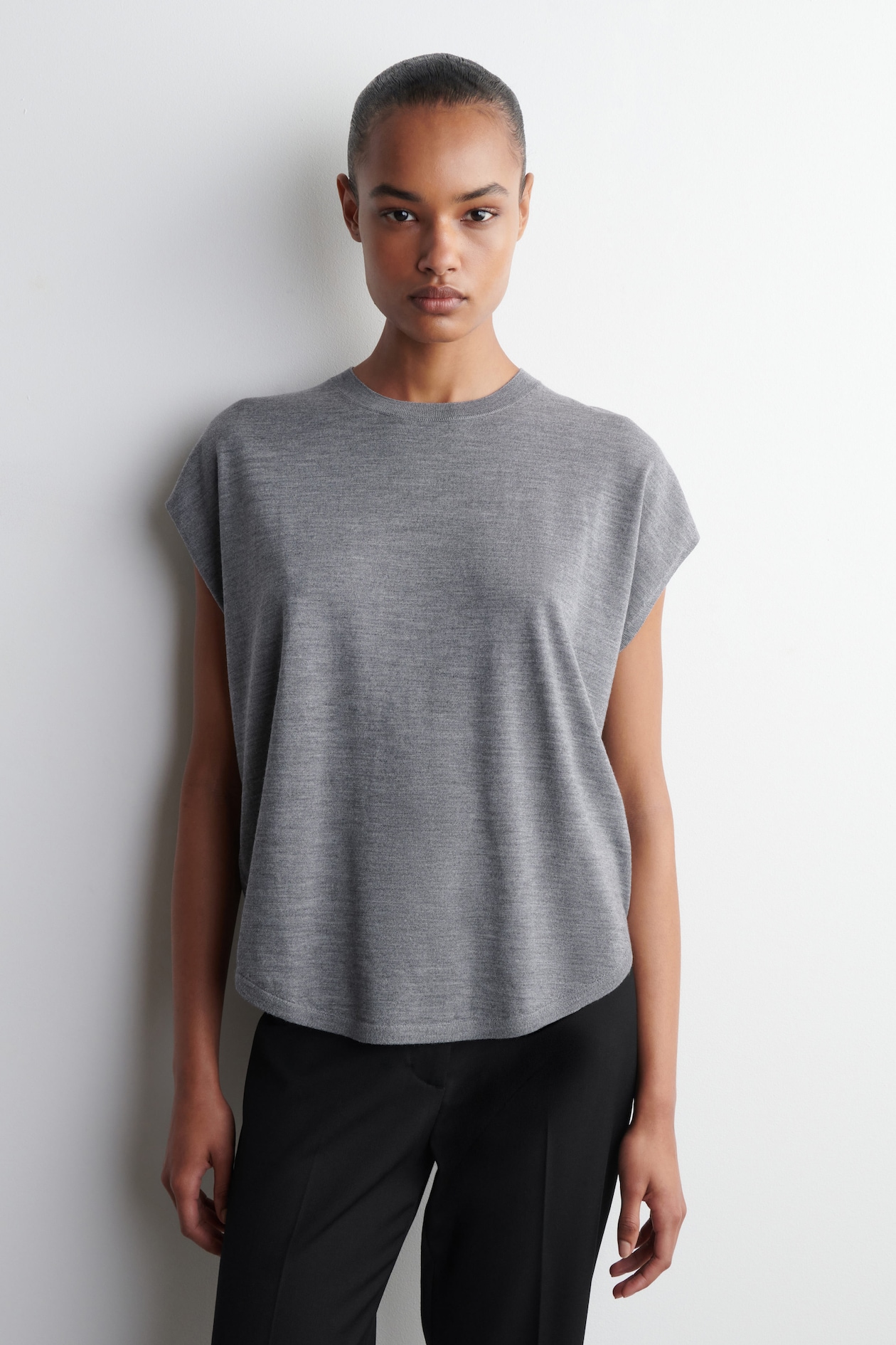 CIRCLE-CUT MERINO WOOL TOP - GREY MÉLANGE | COS