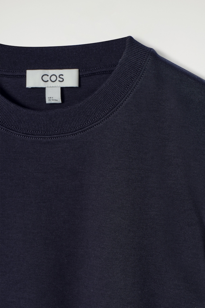 CLEAN CUT REGULAR T-SHIRT - NAVY | COS US