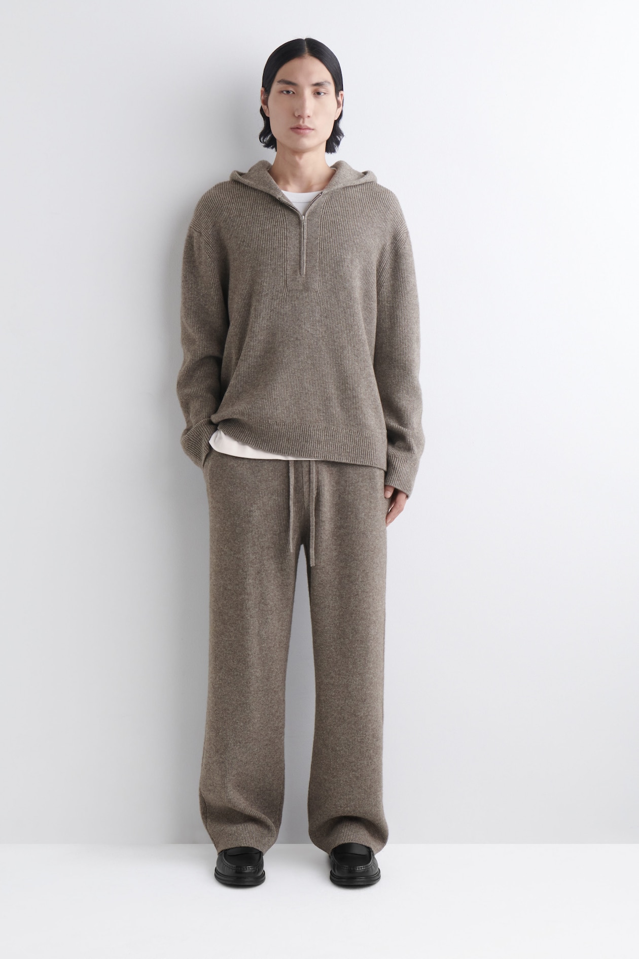 STICKADE JOGGINGBYXOR I MERINOULL OCH JAK - MELERAD BEIGE | COS SE