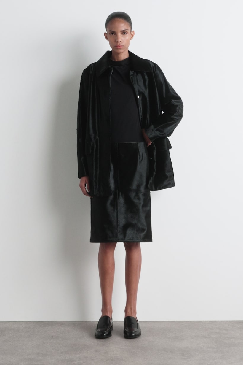 PONY HAIR-EFFECT LEATHER MIDI SKIRT - BLACK | COS