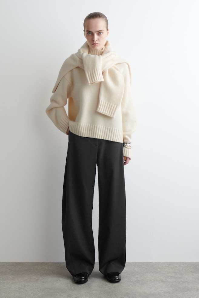 CHUNKY CASHMERE MOCK-NECK SWEATER - OFF-WHITE | COS US