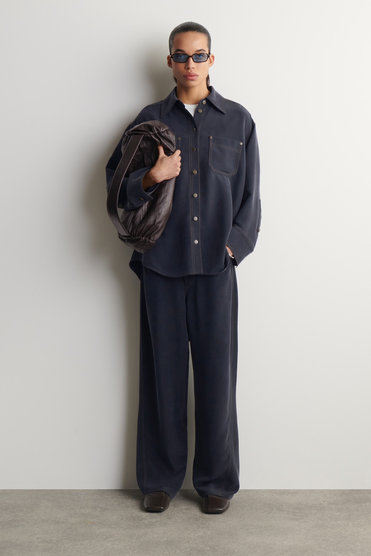 PANTALÓN DE SEDA EFECTO DENIM - ÍNDIGO - MUJER | H&M ES