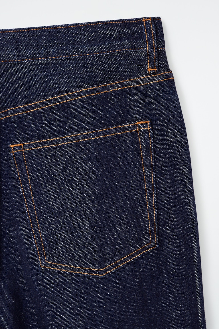 ARCH TAPERED JEANS - INDIGO | COS DE