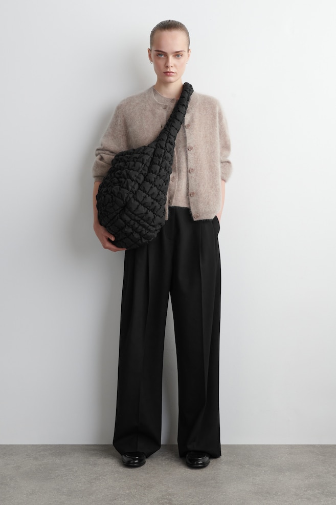 OVERSIZED QUILTED CROSSBODY BAG - BLACK | COS US