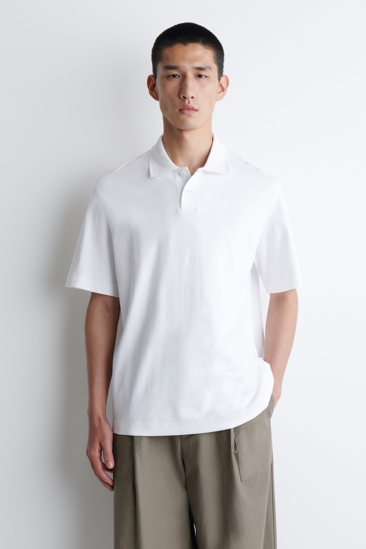 POLO EN COTON INTERLOCK - WHITE | COS