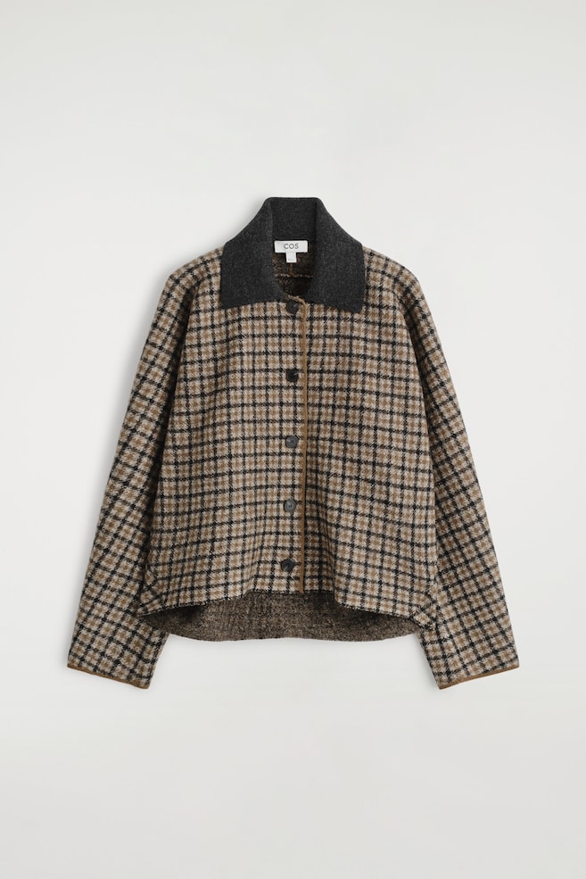SCULPTED MERINO WOOL SHORT JACKET - BEIGE / CHECKED | COS US