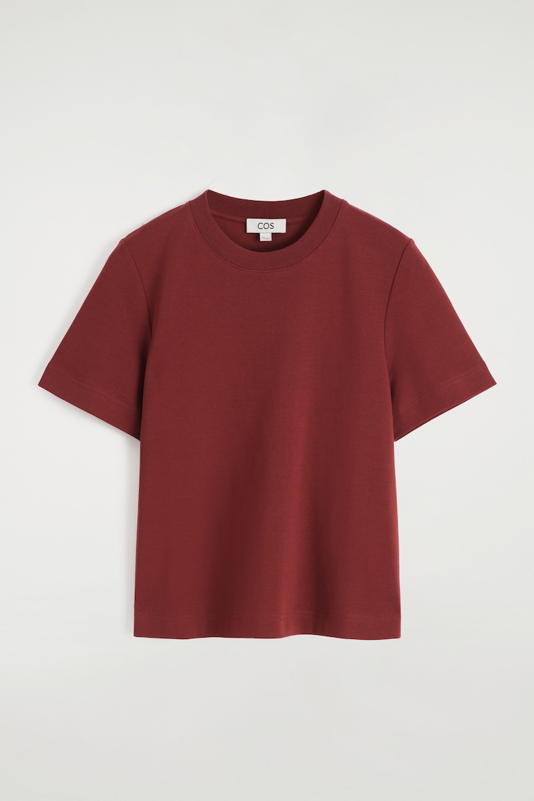 CLEAN CUT REGULAR T-SHIRT - DARK RED | COS NL