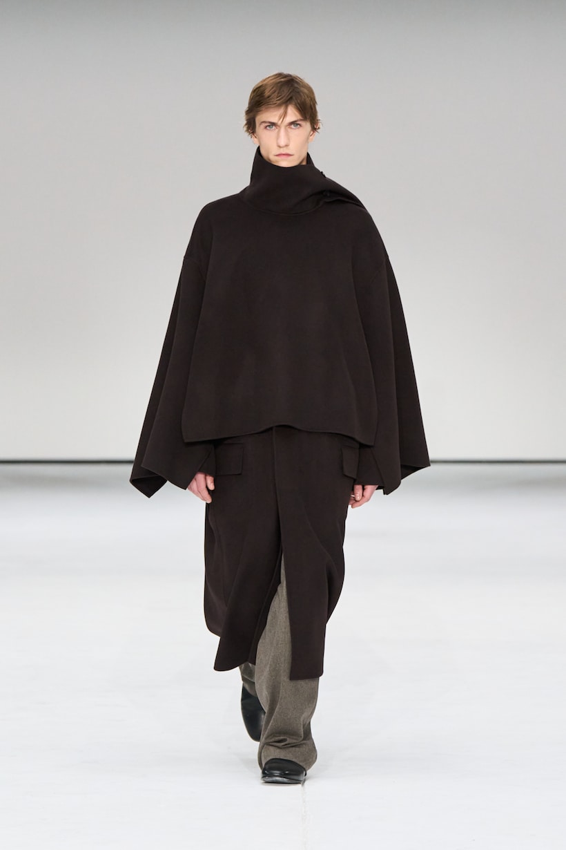 DOUBLE-FACED WOOL CAPE - CHOCOLATE | COS