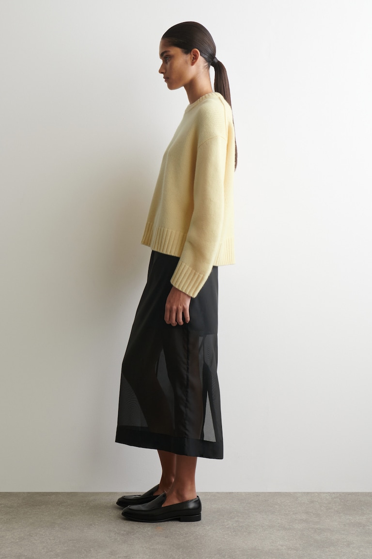 CHUNKY PURE CASHMERE CREW-NECK SWEATER - BUTTER YELLOW | COS US