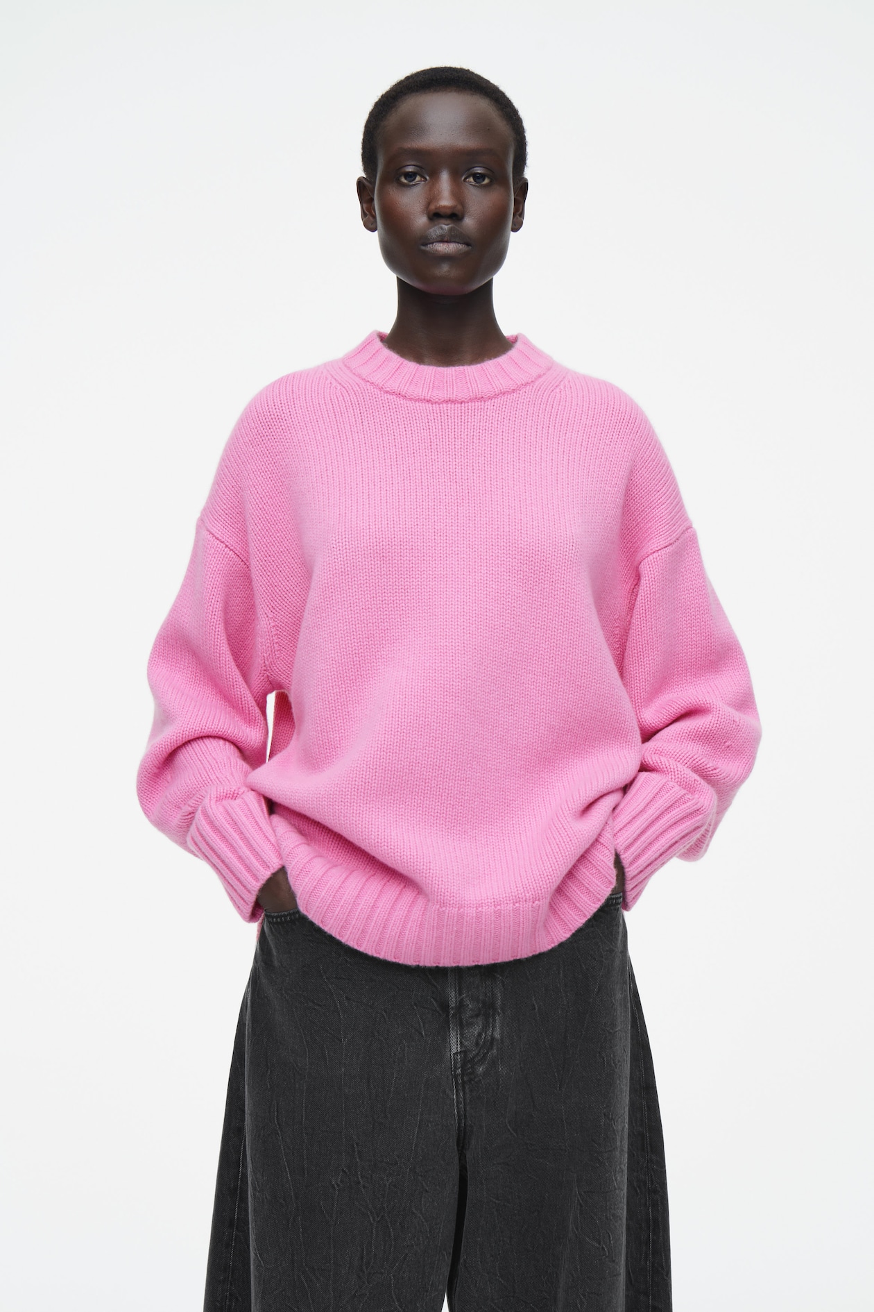 CHUNKY CASHMERE CREW-NECK JUMPER - PINK | COS