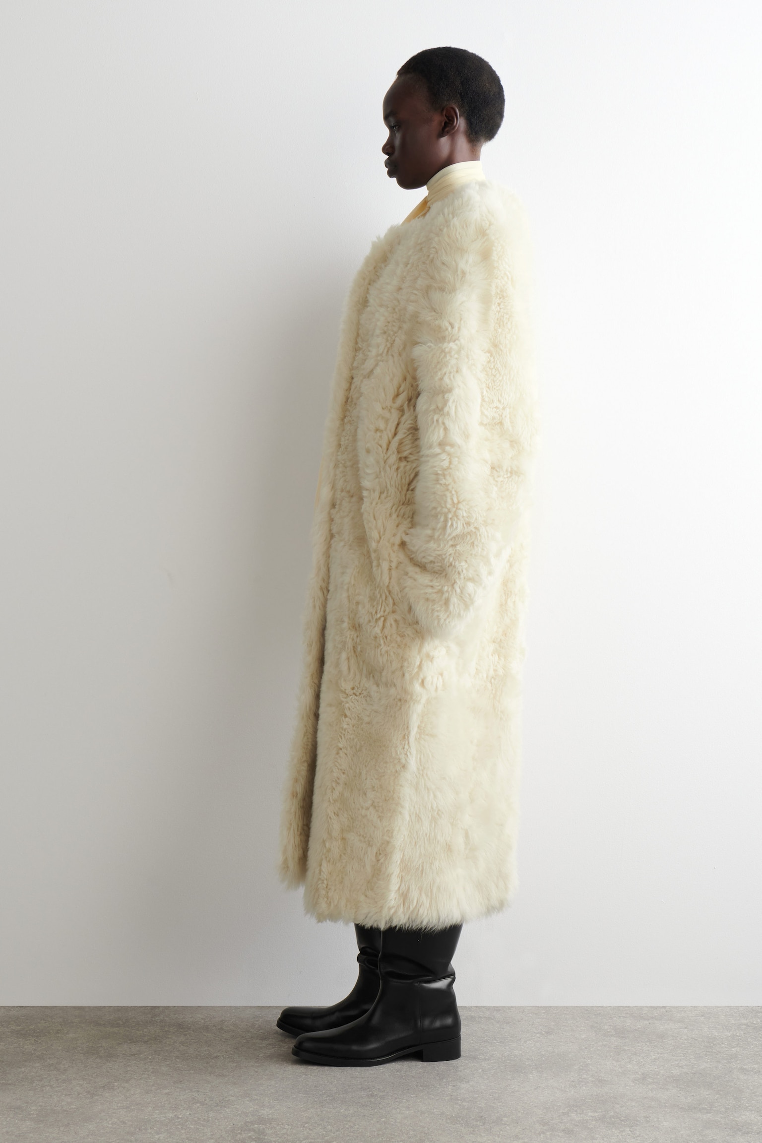 COLLARLESS SHEARLING LONG COAT - CREAM | COS GB