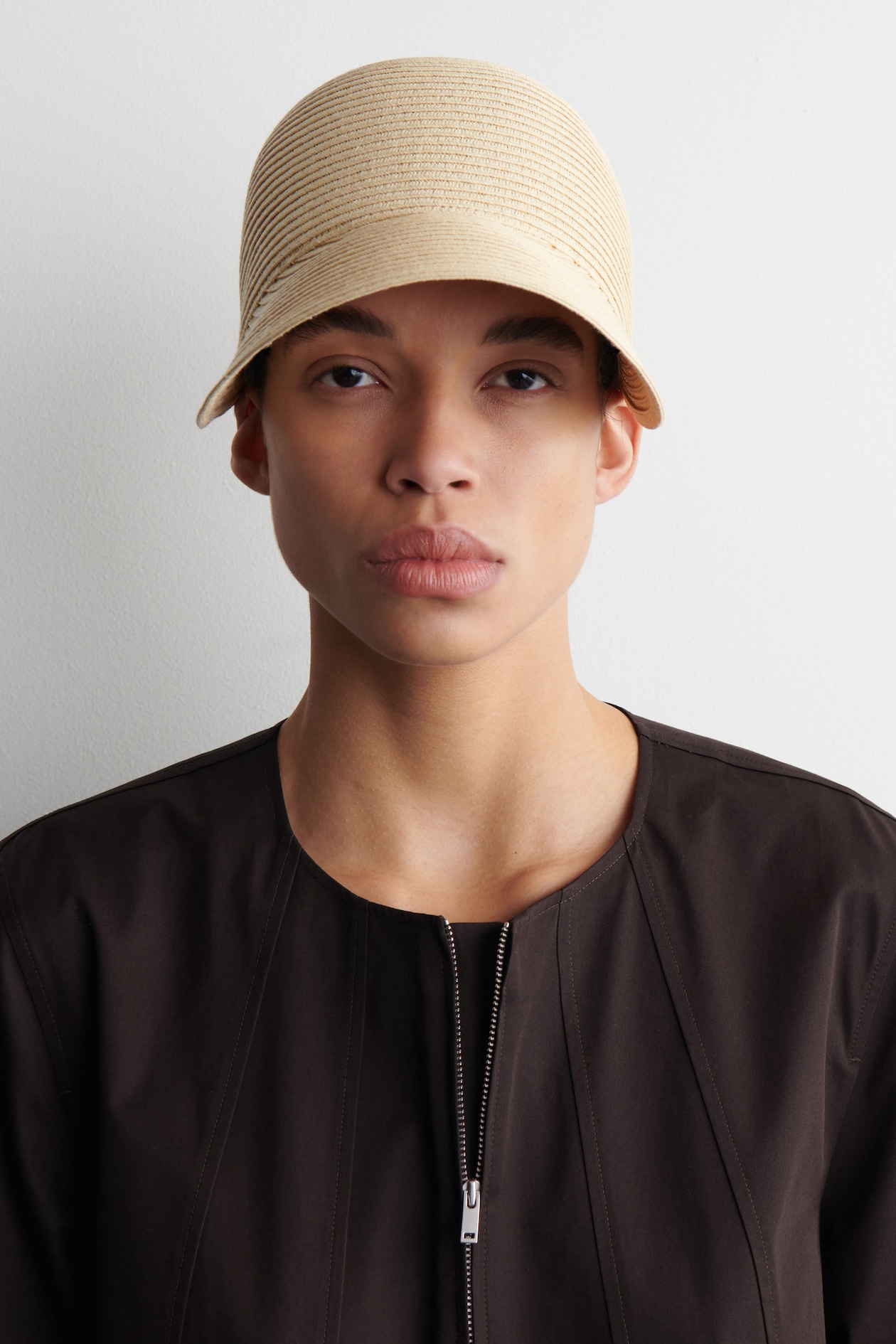 WOVEN STRAW BASEBALL CAP - SAND | COS
