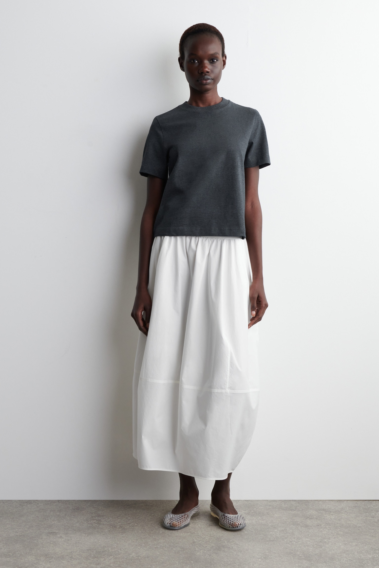 CLEAN CUT REGULAR T-SHIRT - CHARCOAL MÉLANGE | COS