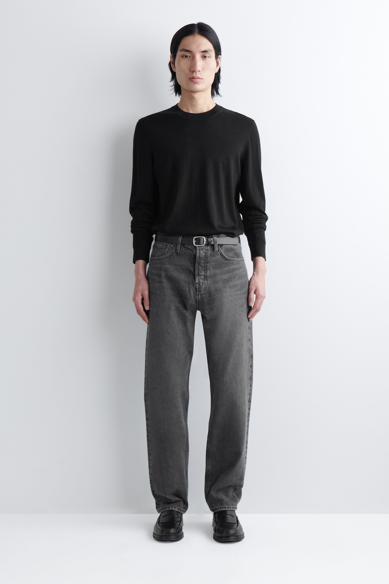 SIGNATURE REGULAR-FIT STRAIGHT-LEG JEANS - WASHED BLACK | COS US