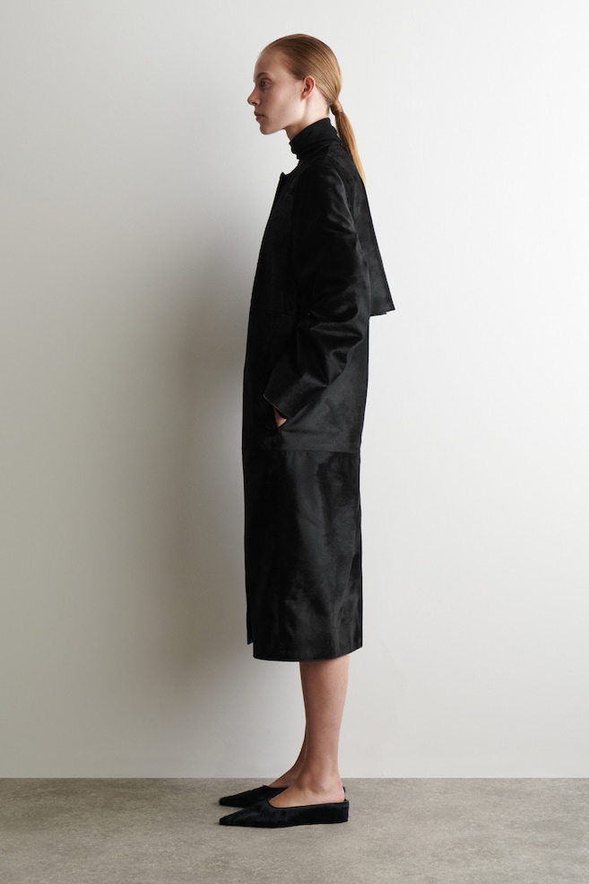 PONY HAIR-EFFECT LEATHER LONG COAT - CARBON | COS