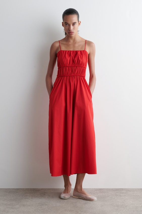GATHERED COTTON MIDI DRESS - RED | COS