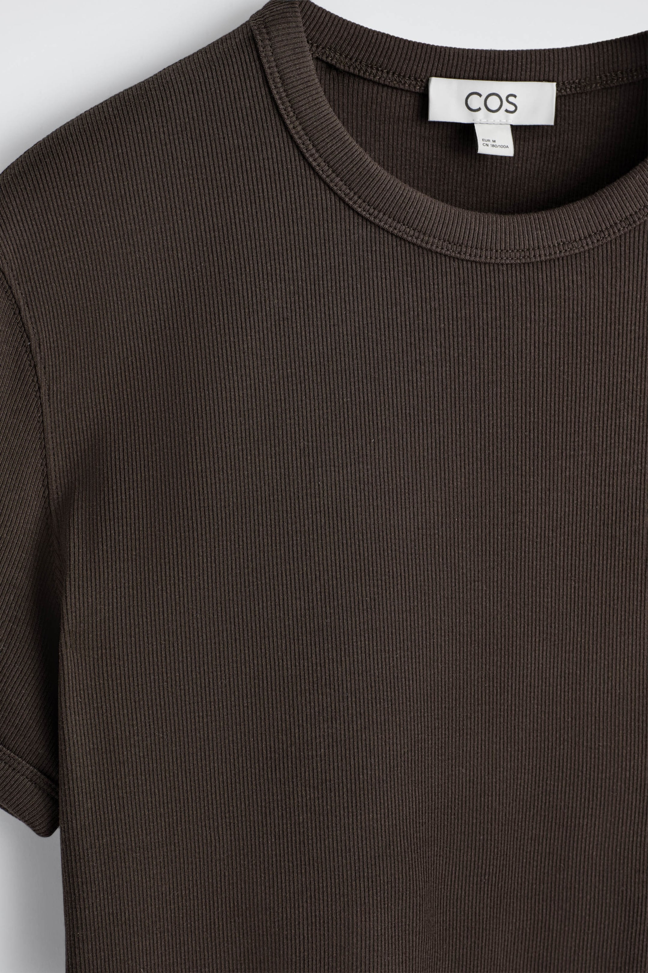 RIBBET T-SHIRT I BOMULD – SLIM - BROWN - HERRE | H&M DK