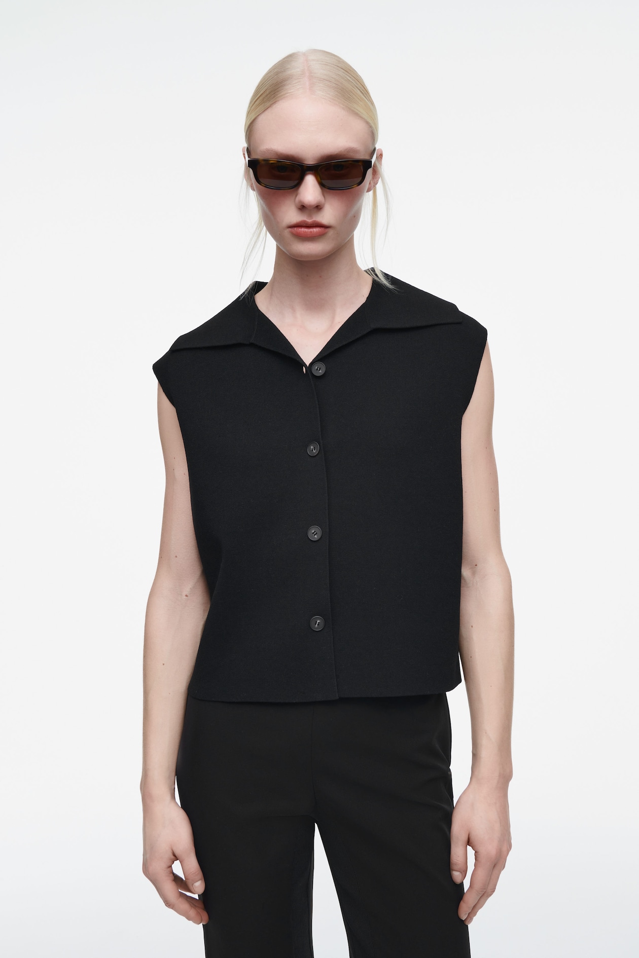 COLLARED KNITTED WAISTCOAT - BLACK | COS