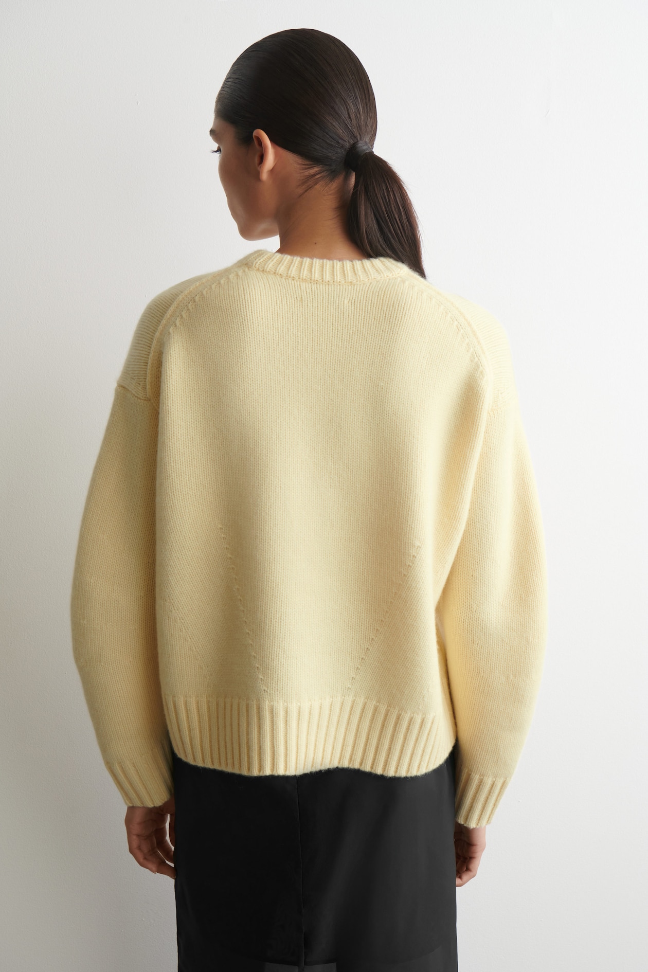 CHUNKY PURE CASHMERE CREW-NECK SWEATER - BUTTER YELLOW | COS US