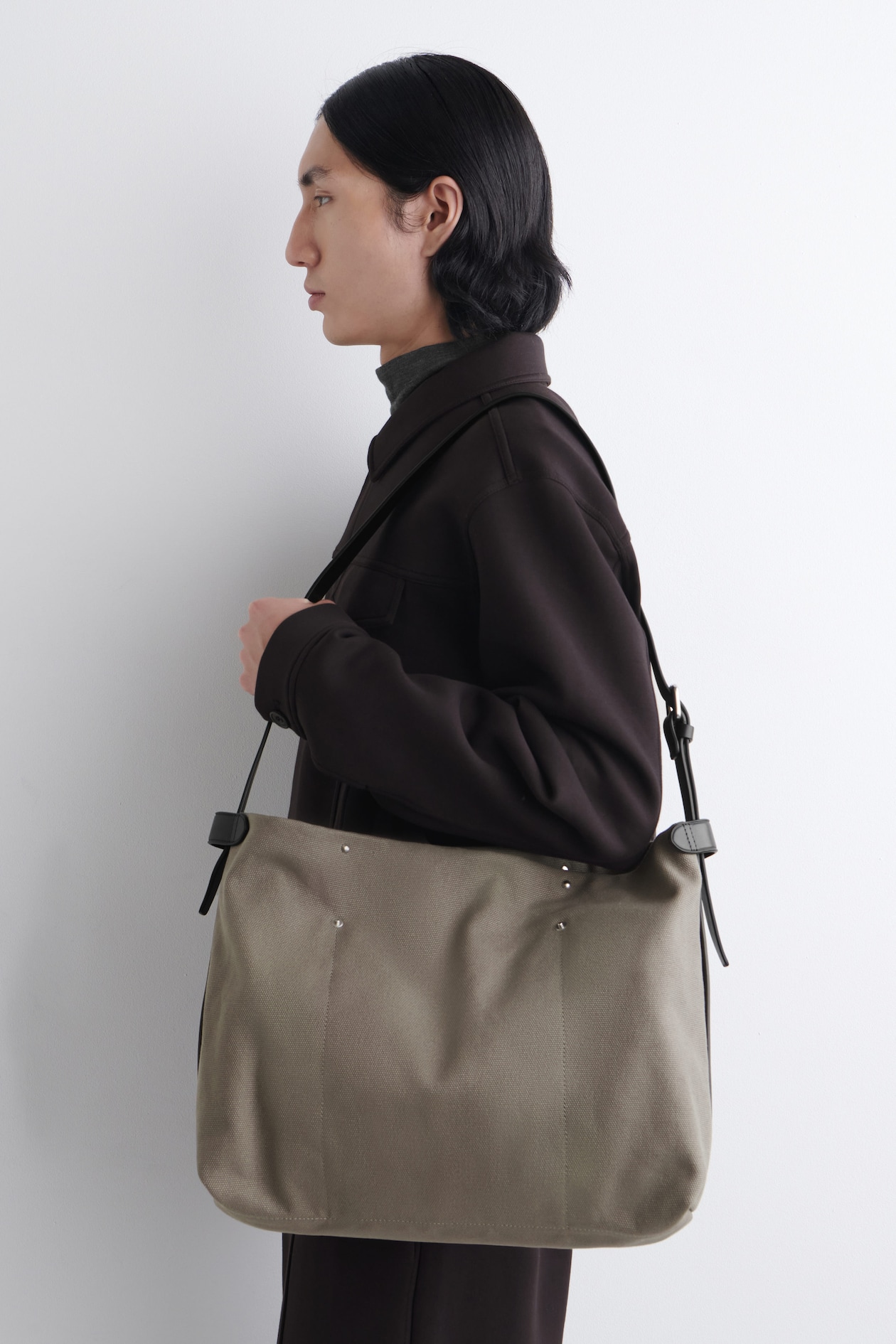 UTILITY MESSENGER BAG - CANVAS - GREY | COS GB