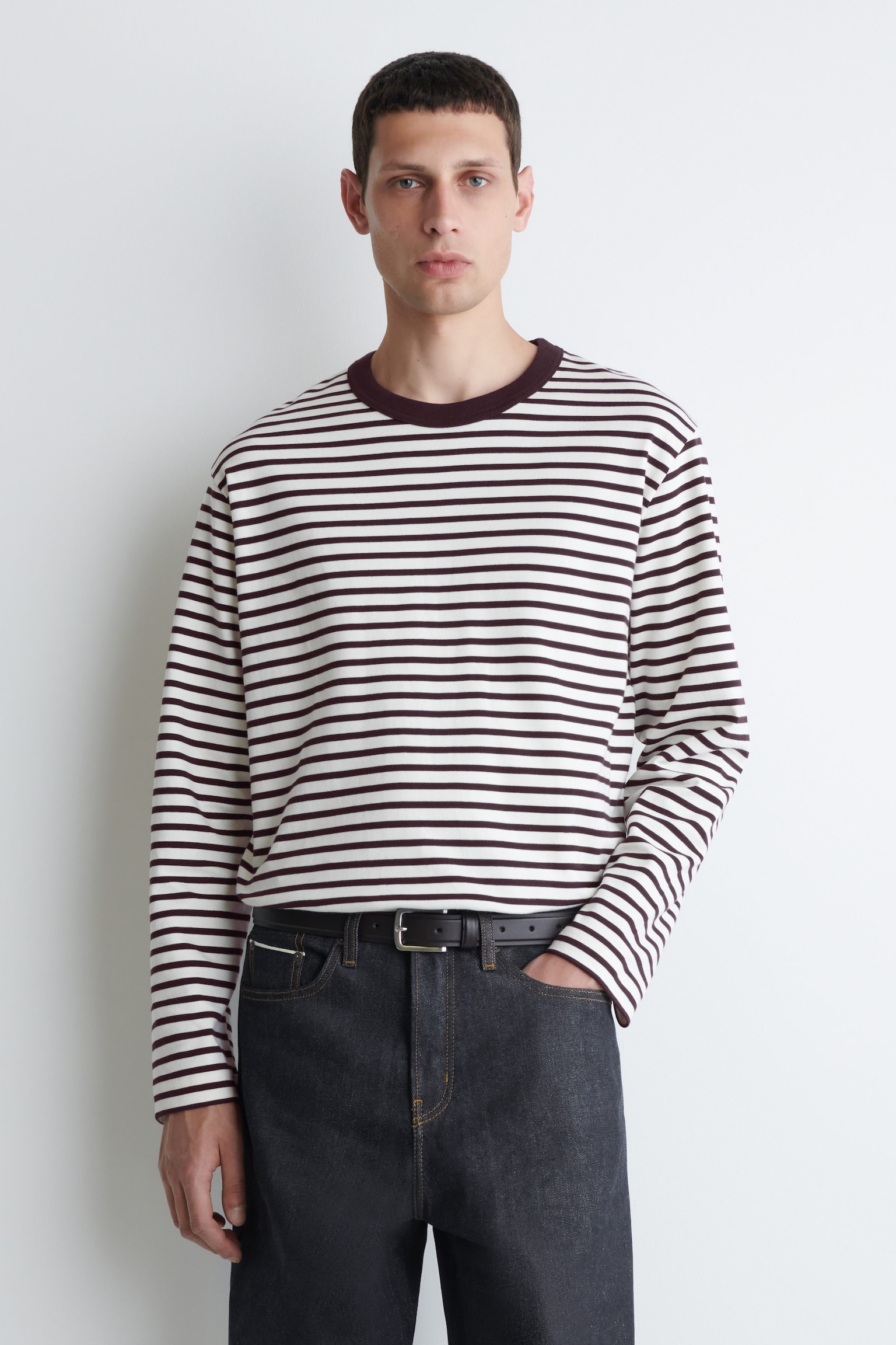 RELAXED JERSEY INTERLOCK LONG-SLEEVED T-SHIRT - RED / WHITE / STRIPED | COS