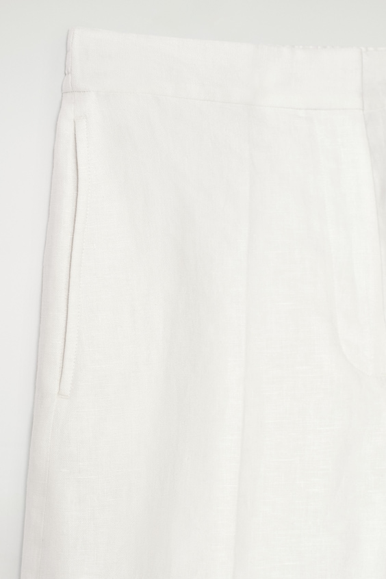 TAILORED ELASTICATED LINEN SHORTS - WHITE | COS GB