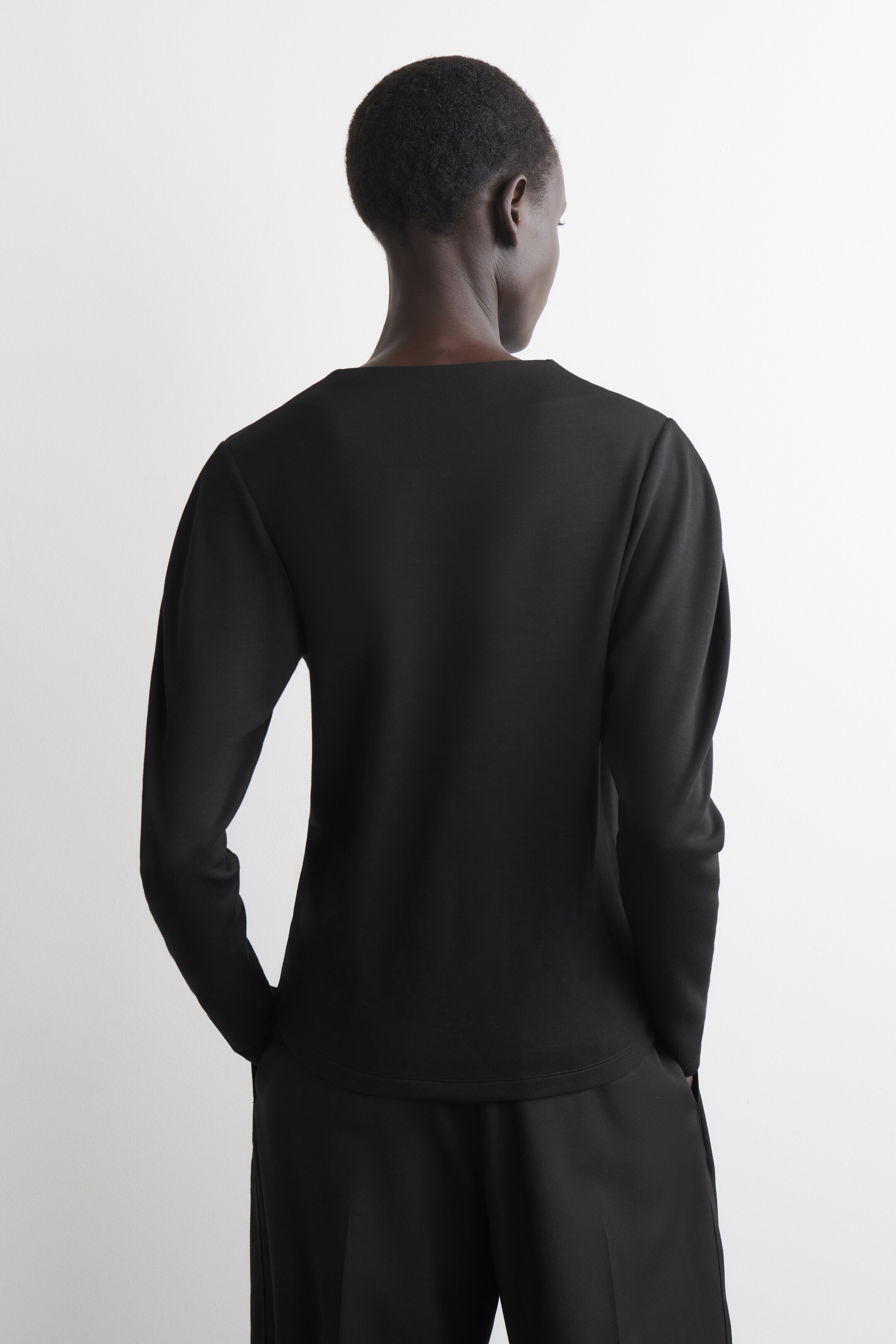 ROUNDED-SLEEVE TOP - BLACK - Ladies | H&M GB