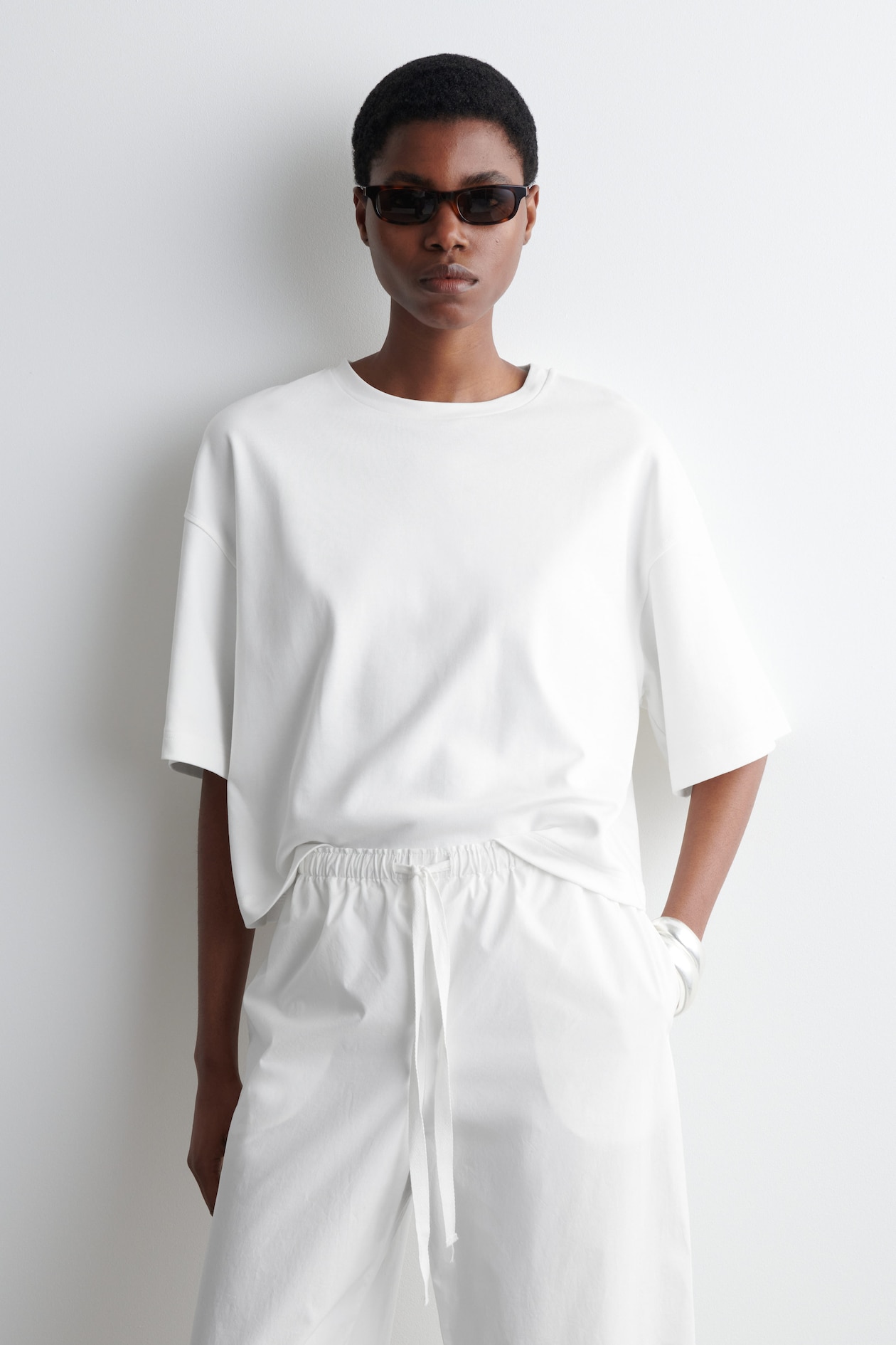 OVERSIZED BOXY T-SHIRT - WHITE | COS