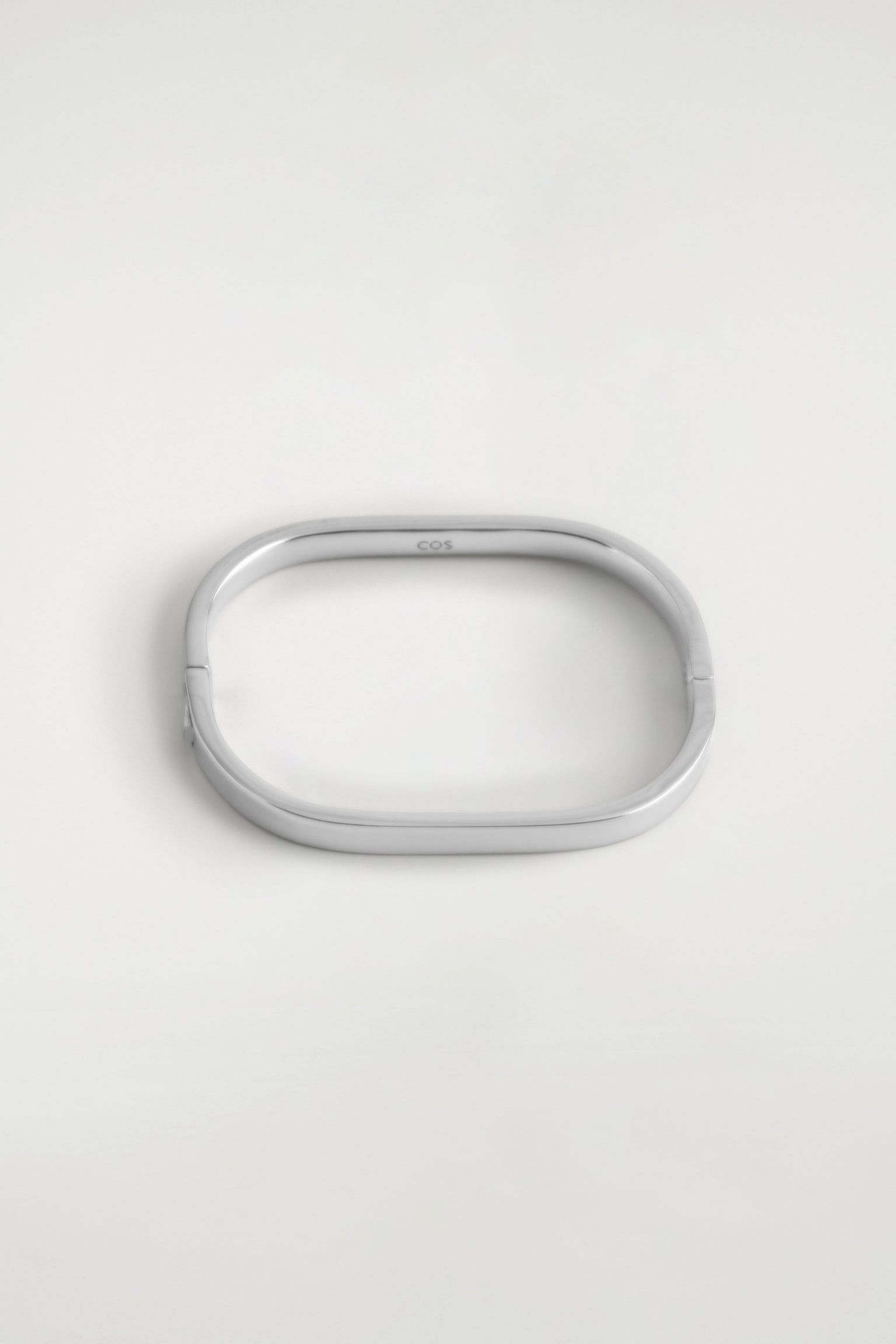 CURVED RECTANGULAR BANGLE - SILVER | COS