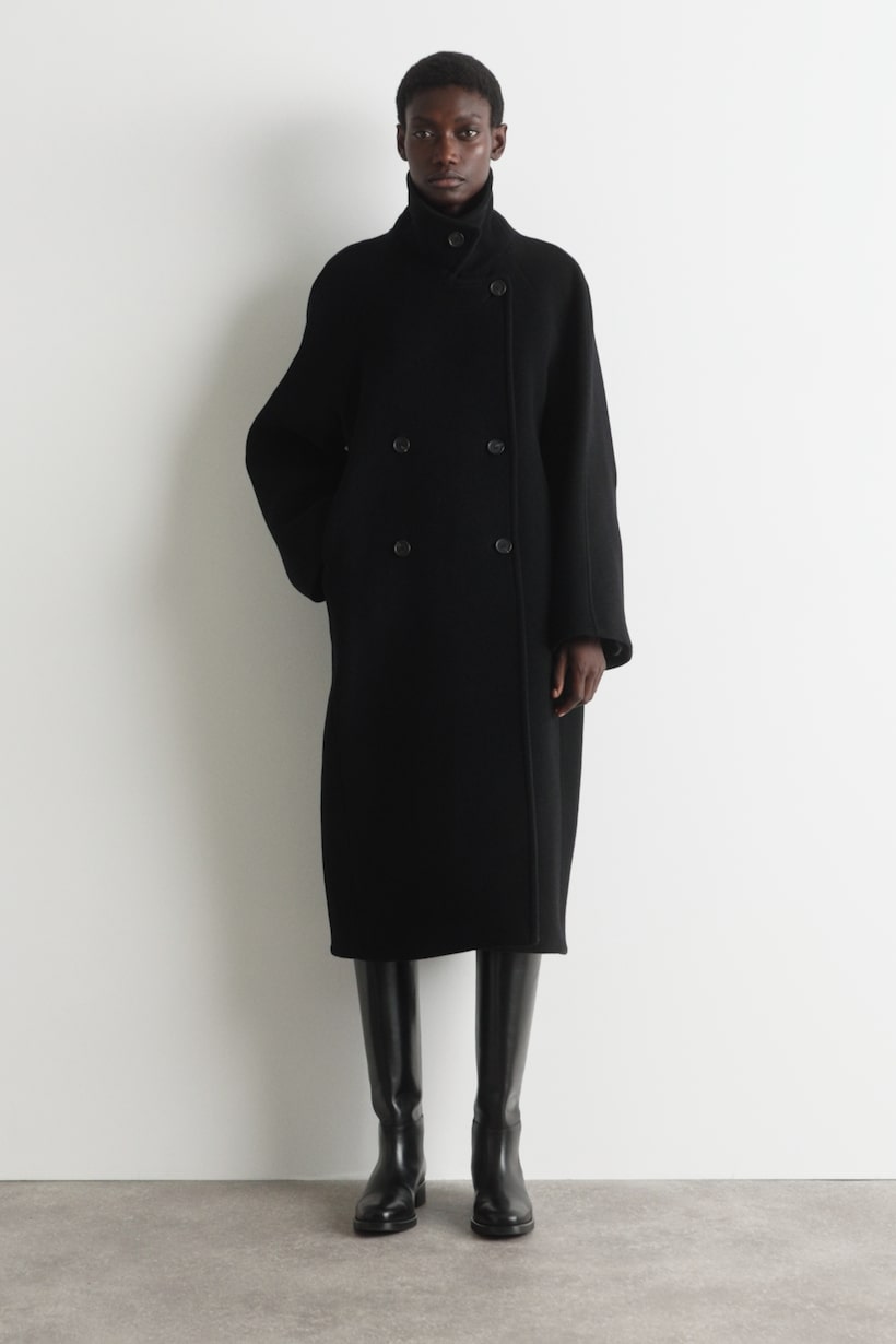 OVERSIZED DOUBLE-BREASTED WOOL LONG COAT - BLACK | COS NL