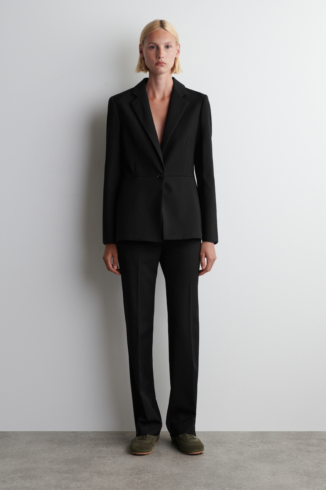 MINIMAL LEATHER SNEAKERS - KHAKI GREEN | COS