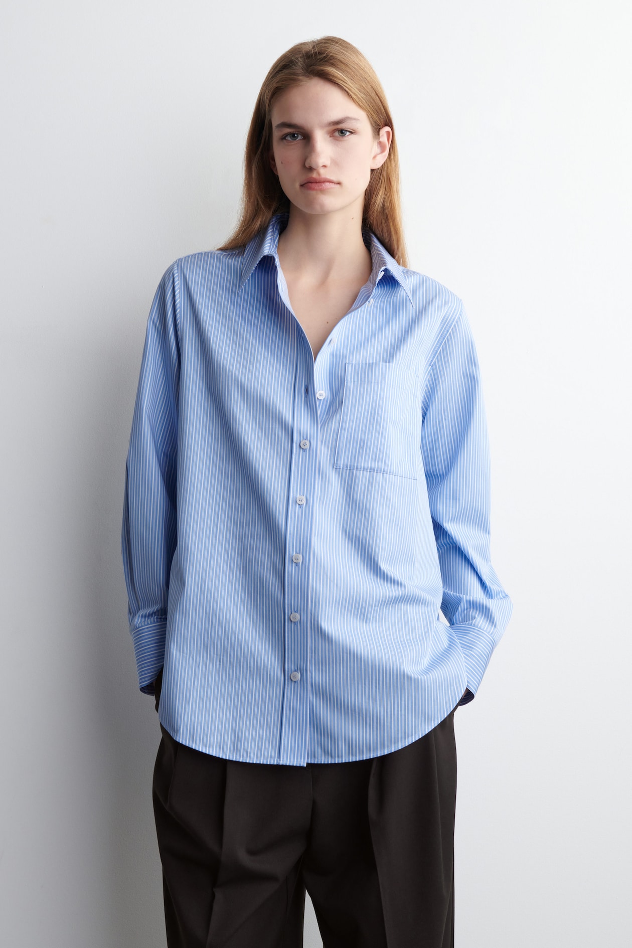 TAILORED PIMA COTTON SHIRT - BLUE / STRIPED | COS