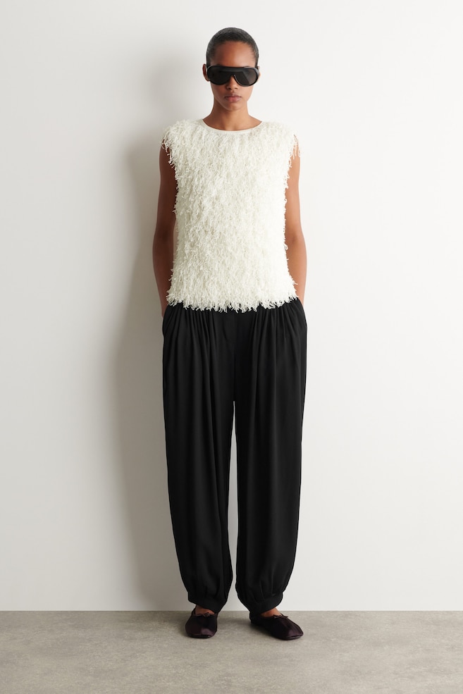 FRINGED KNITTED TOP - WHITE | COS NL