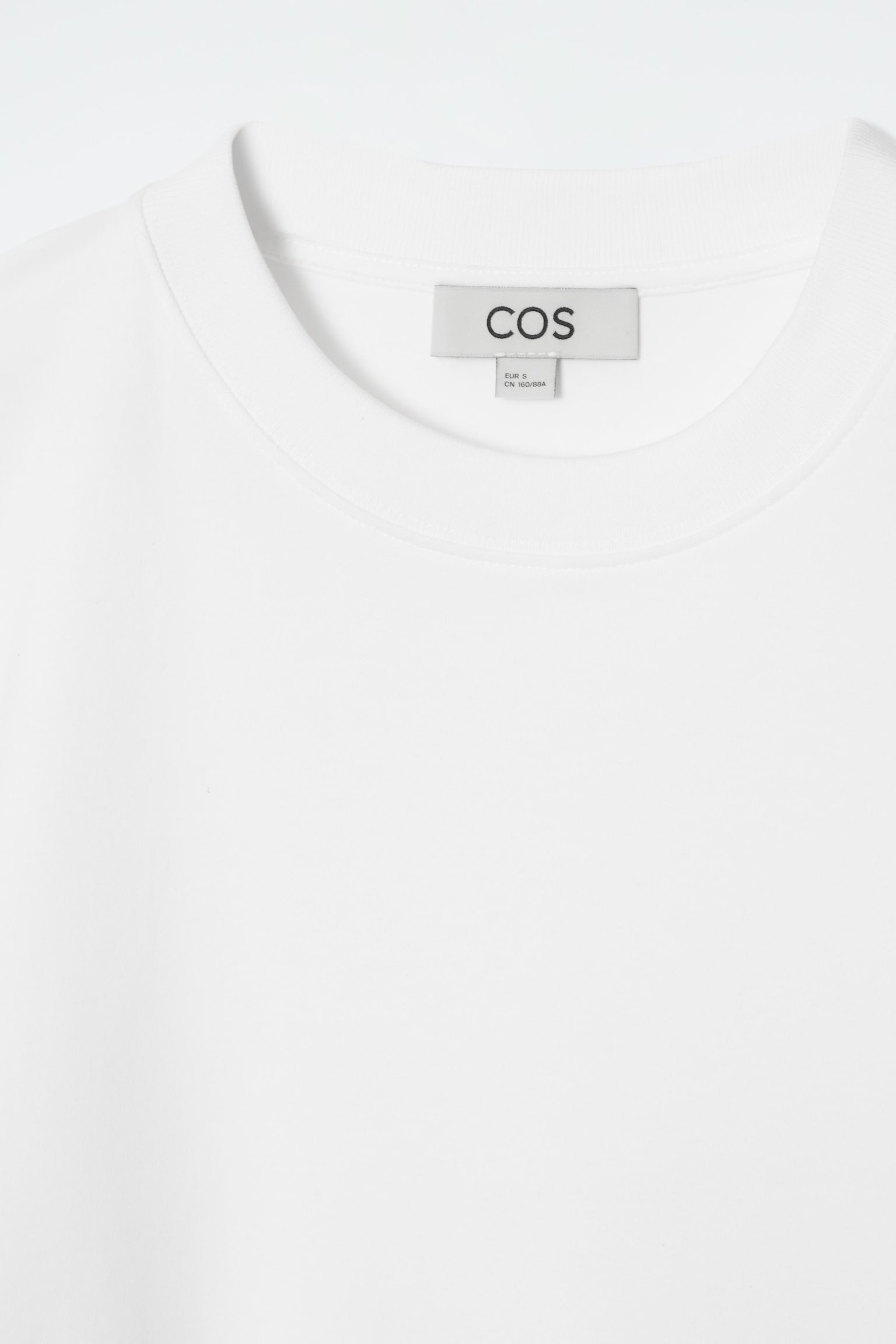 CLEAN CUT REGULAR T-SHIRT - WHITE | COS US
