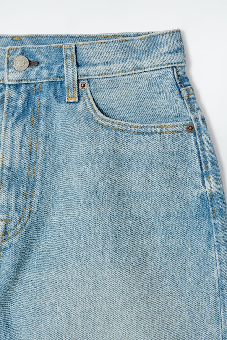 HIGH-RISE DENIM SHORTS - WASHED BLUE | COS