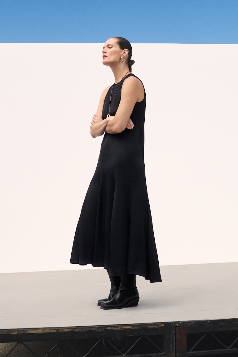 The autumn capsule wardrobe - COS Magazine | COS US