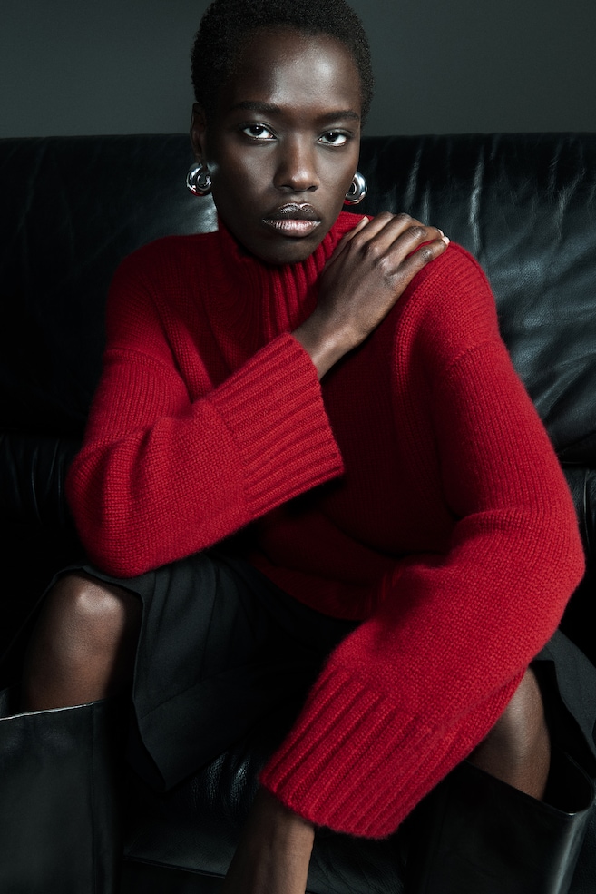 The cashmere edit | COS